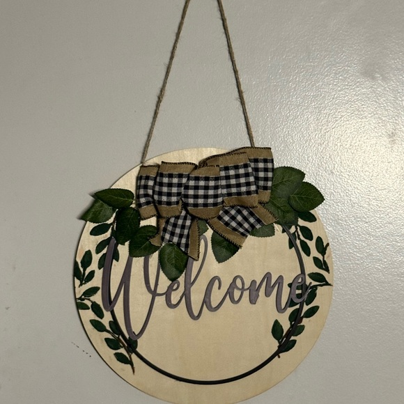 Wall Decor | Rustic Welcome Sign With Bow And Greenery | Poshmark